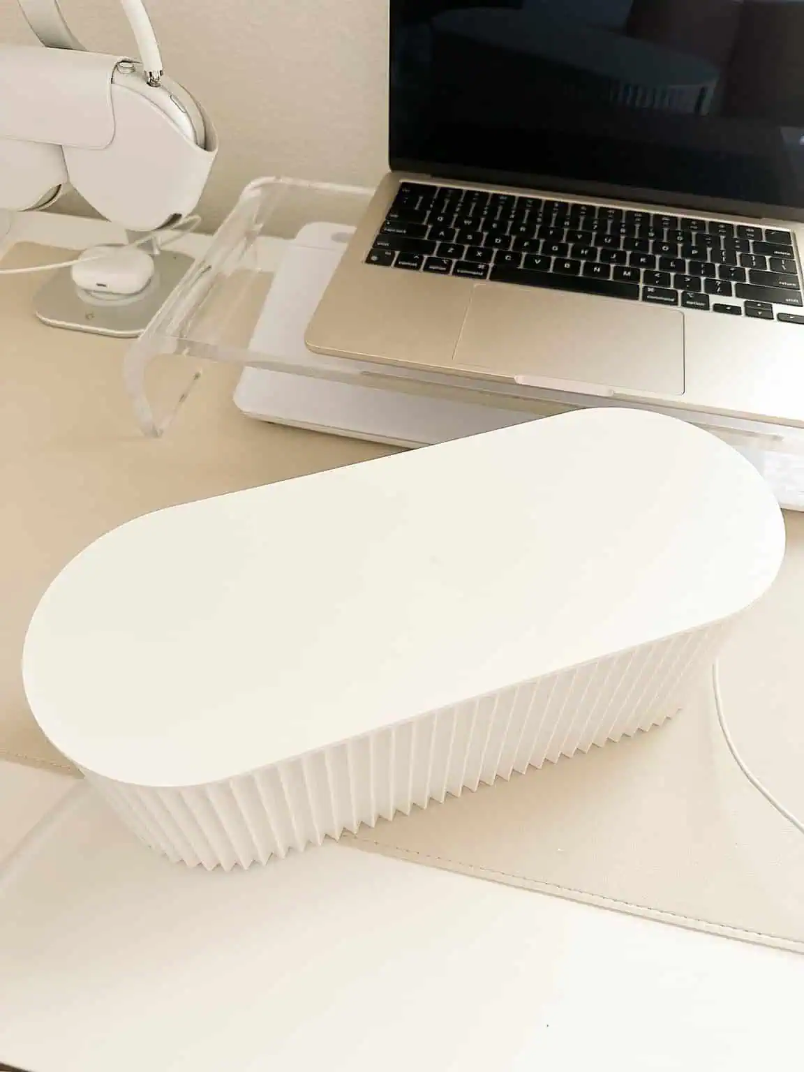 7 Desk Organization Ideas from Amazon You'll Obsess Over - by mable grace